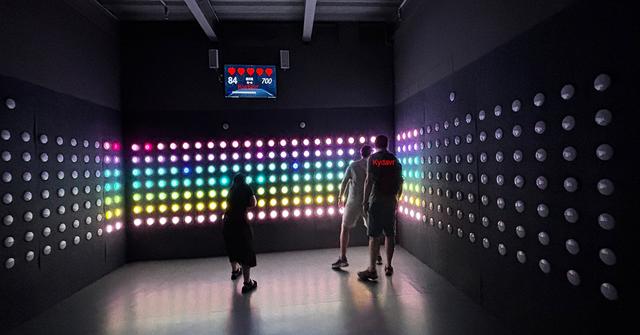 Interactive Light Up Game Room | Kydavr Play Immersive Ch...